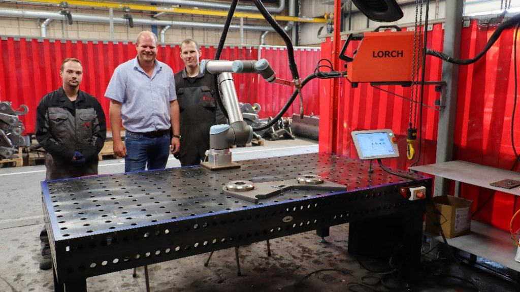 Pladdet automatiseert laswerkzaamheden met cobot en robot - Vakblad ...